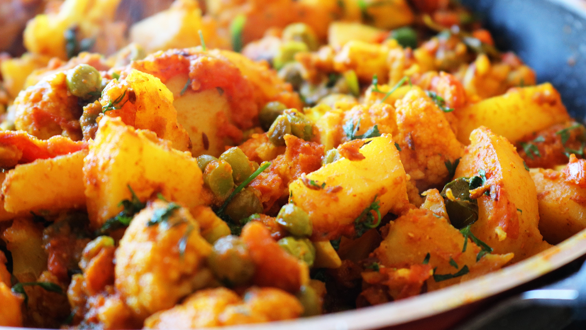 Vegan Aloo Gobi | Muneeza Ahmed